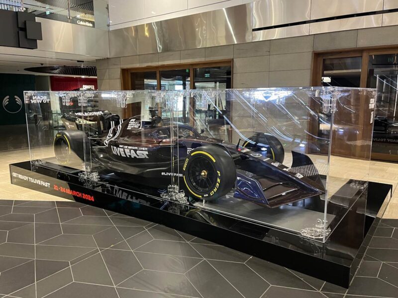 PROJECT: Large Acrylic Display Case | Kayendee Plastics